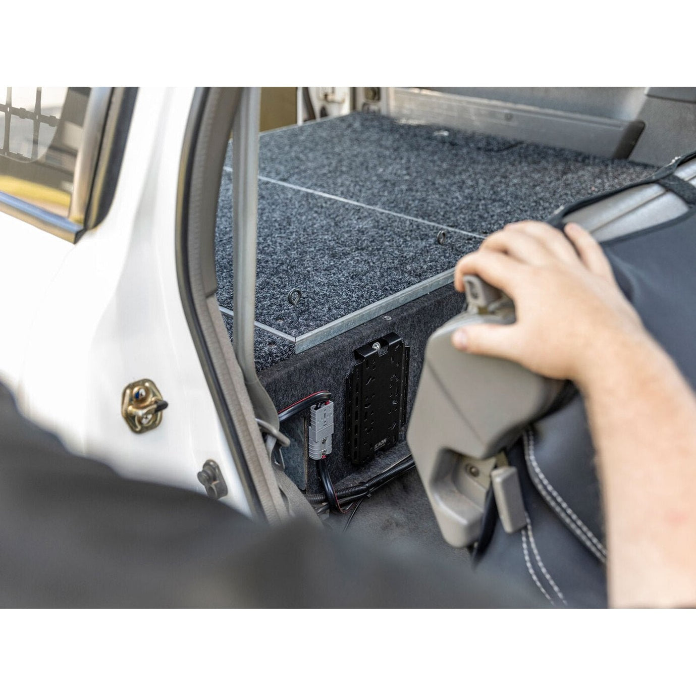 Universal Fuse Bracket with Free Shipping! — AMD Touring