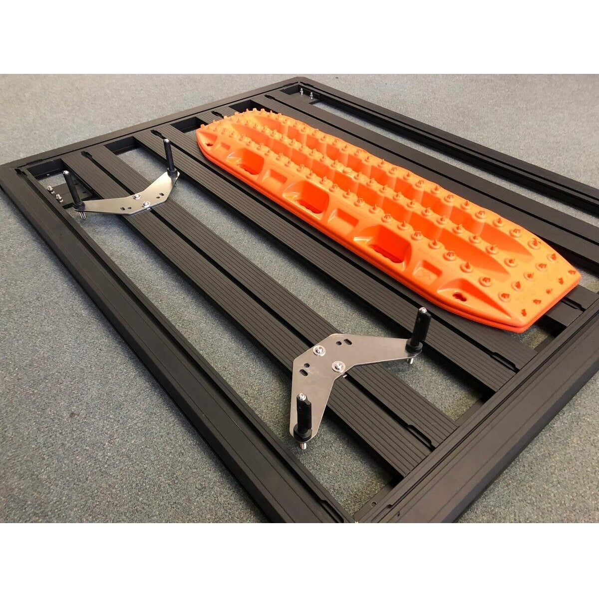 Flush Flat Maxtrax Mounts Rola & Yakima Racks